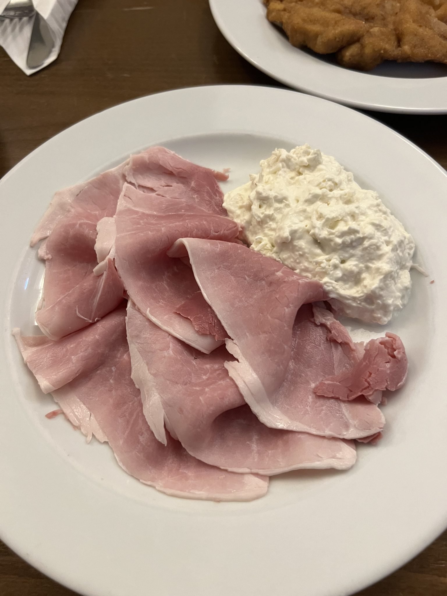 COSA MANGIARE A PRAGA: 10 CIBI TIPICI DA PROVARE - GO TRAVEL AND SMILE